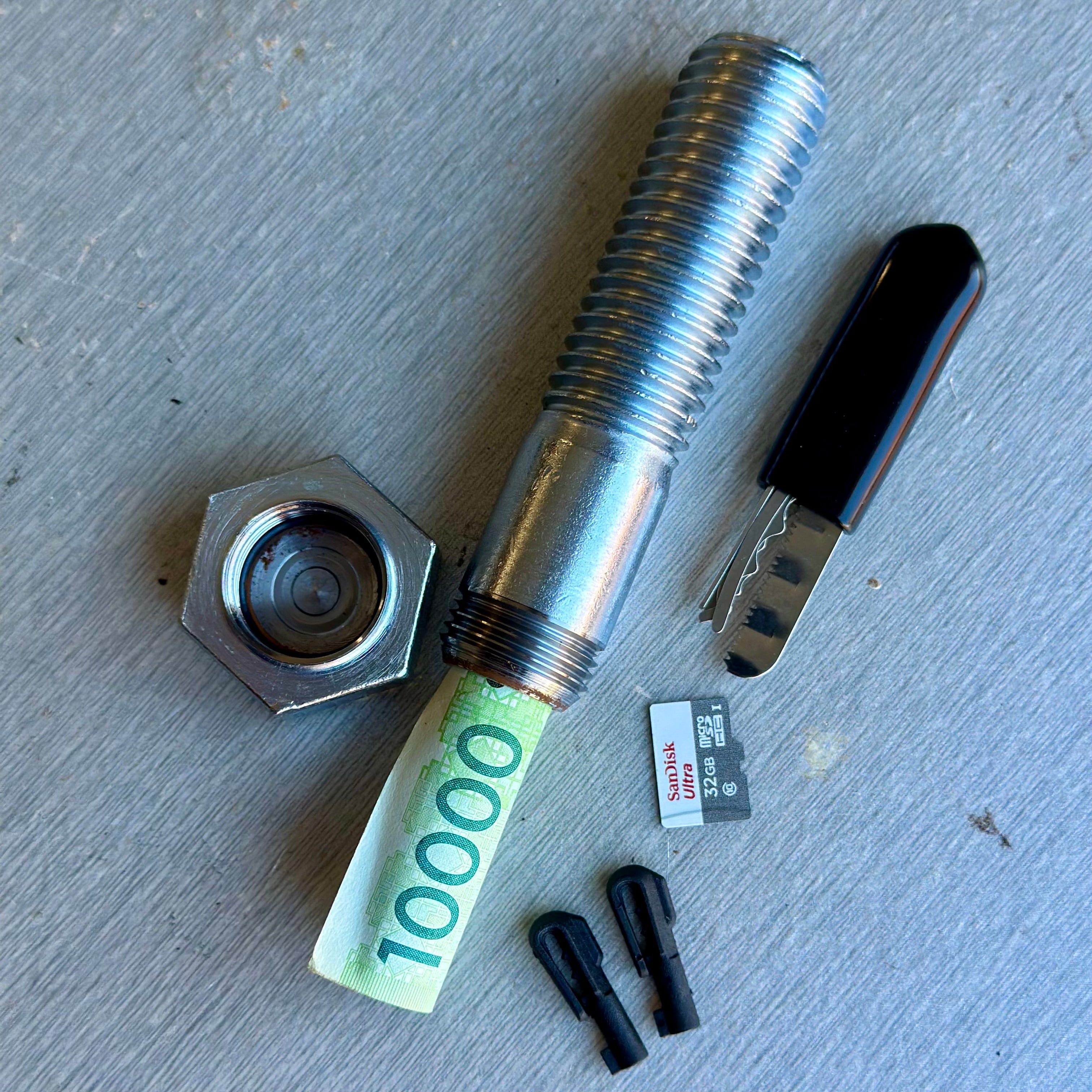 Dead Drop Bolt – Spycraft 101